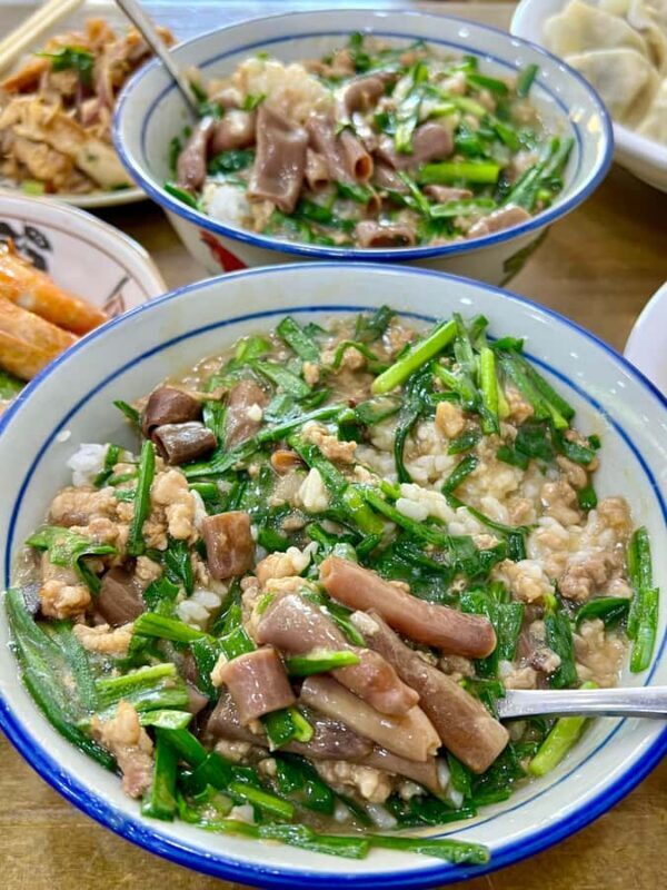 Dalian Highlights: Coastline, City Sights & Food Tastings - Who Should Consider This Tour?