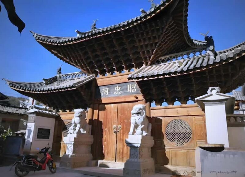 DaliJianchuan Ancient Town Woodcarving & Cuisine - Who is this tour perfect for?