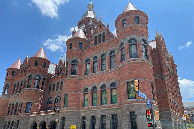 Dallas in Wonderland: A Self-Guided Walking Tour of Dallas - In-Depth Itinerary Breakdown