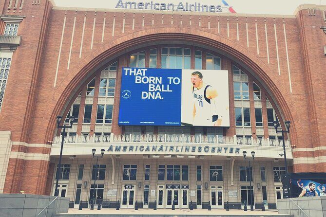 Dallas Mavericks Basketball Game at American Airlines Center - What Do Reviews Say?
