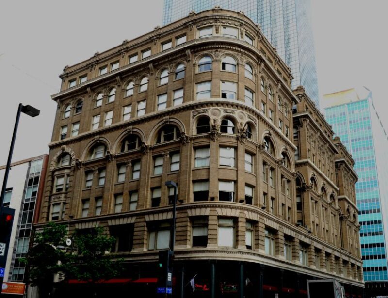 Dallas Spirits & Spirits Haunted Pub Crawl - Key Points