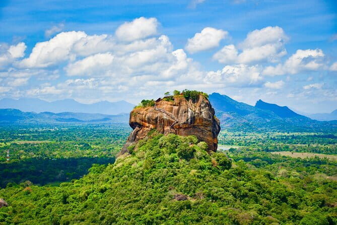 Dambulla City to Colombo (CMB) Airport Private Transfer - Booking and Cancellation