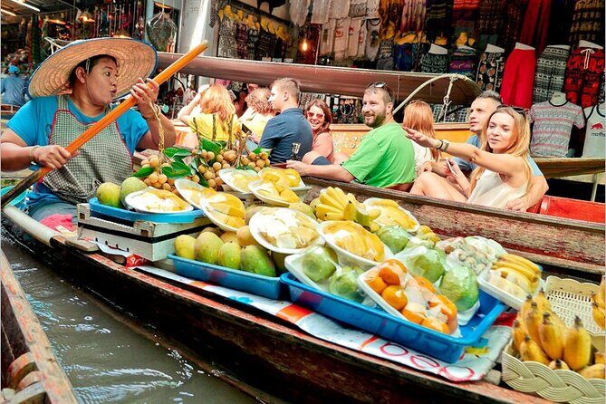 Damnoen Saduak Floating Market & Amphawa Floating Market Private Tour with Guide - What We and Others Say
