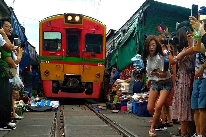 Damnoen Saduak Floating Market & Maeklong Train Market Tour - Frequently Asked Questions
