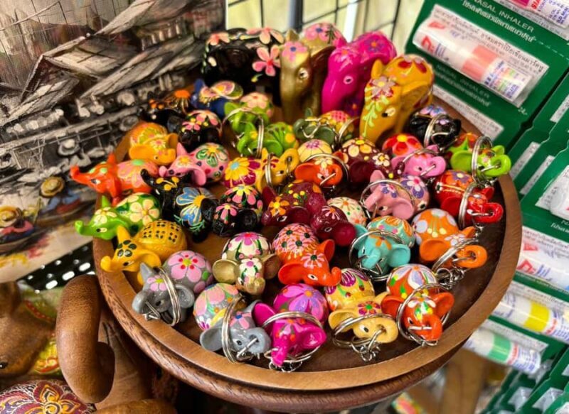 Damnoen Saduak & Maeklong Market Include Lunch -Private Tour - Authentic Thai Lunch: Delightful Break in the Day