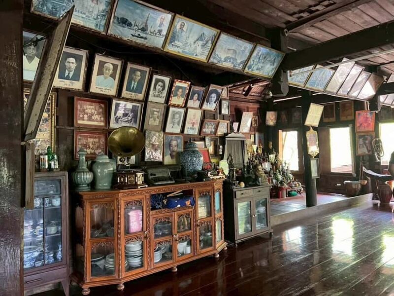 Damnoen Saduak & Maeklong Railway Market Tour (Private car) - FAQs