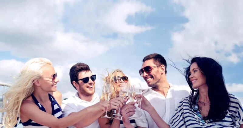 Dana Point: Evening Harbor Wine Cruise with snacks - Key Points