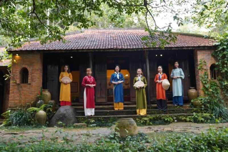 Danang: Photo with Traditional Vietnamese Costumes - Experience Overview