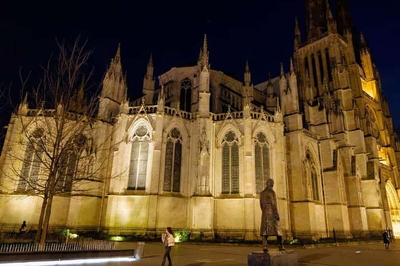 Dark Bordeaux: Ghosts, True Crimes, Eternal haunting Tales - A Detailed Look at the Ghostly Bordeaux Tour
