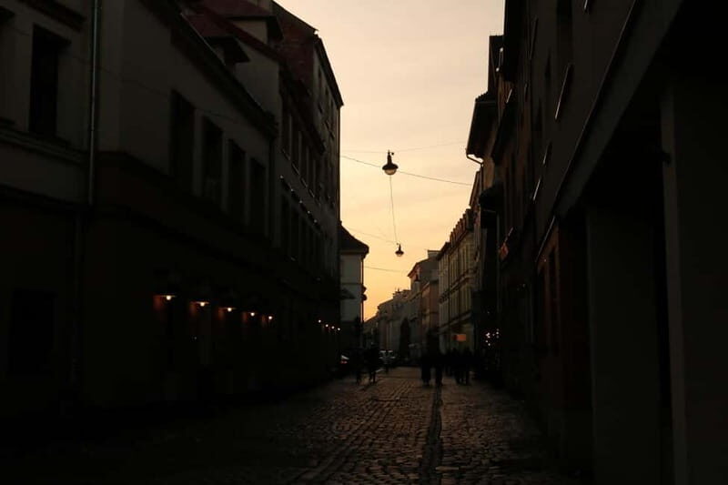 Dark Crimes of Kazimierz: A Haunting Tour Through Kraków - A Well-Balanced Night Walk Through Kraków’s Dark Side