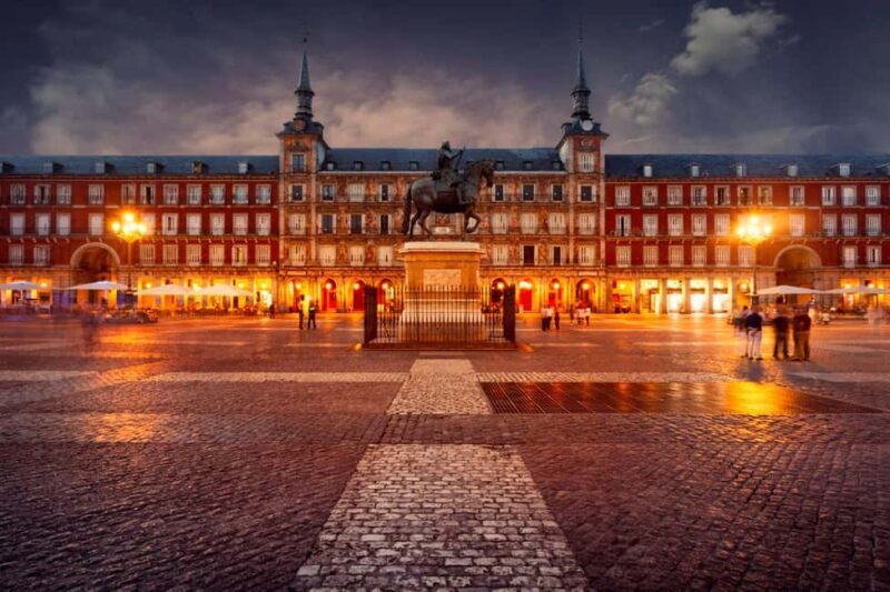 Dark Stories of Madrid  Private Walking Tour - Key Points