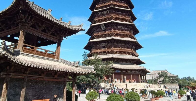 Datong: Private Day Tour to Hanging Temple & Yingxian Pagoda - An Introduction to the Tour Experience