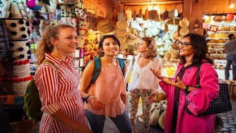 Day Customized Delhi Shopping Tour with Female Consultant - FAQs