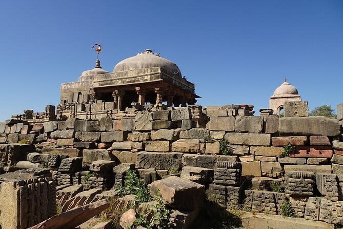 Day excursion to Bhangarh and Abhaneri from Jaipur with Lunch - Key Points