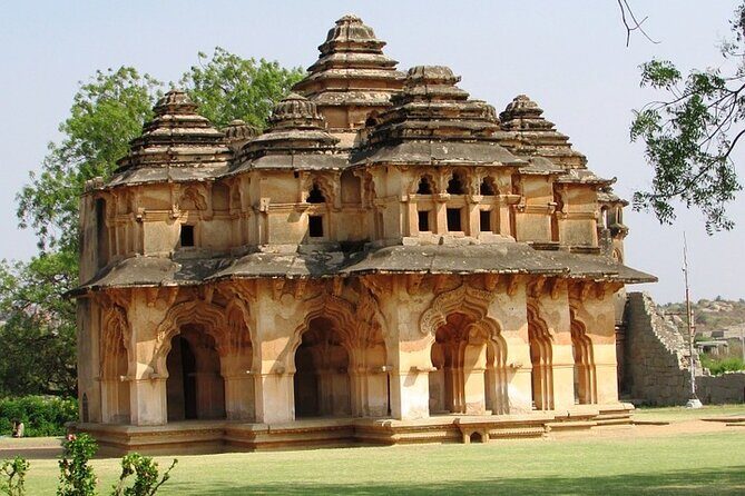 Day Excursion To Hampi From Hospet - Key Points
