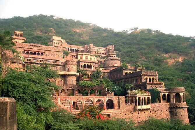 Day Excursion to Neemrana Fort from Delhi - The Bottom Line