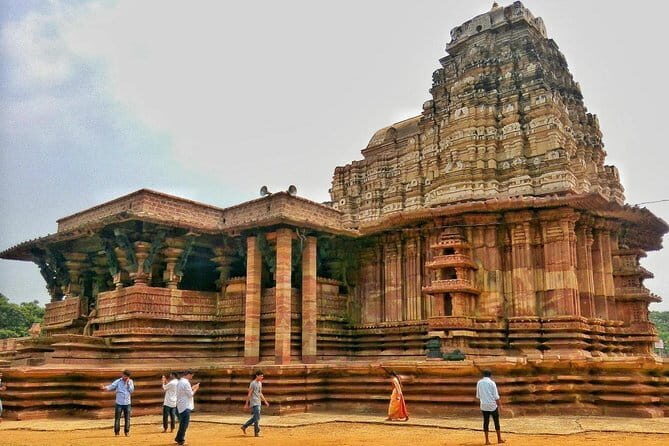 Day Excursion to the unique Ramappa Temple from Hyderabad with Lunch - Key Points