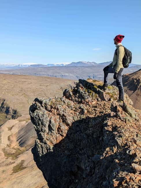 Day Hike to Moskardshnjukar: The Knifes Edge - moderate - The Guide: Knowledgeable and Passionate