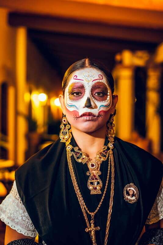 Day of the Dead Catrina Photoshoot & Mezcal Spirited Faces - An Engaging Introduction to the Experience