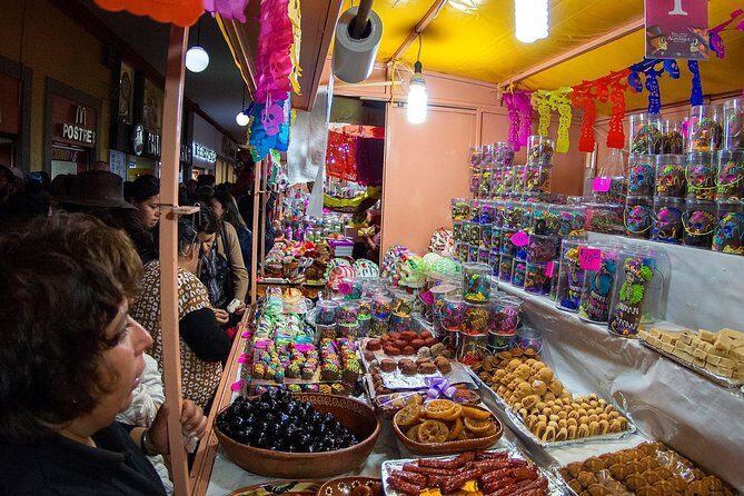 Day of the Dead in Feria del Alfenique Toluca - A Closer Look at the Tour Experience