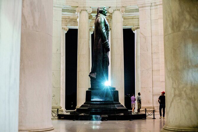 Day or Night Grand Tour of DC with Optional Mount Vernon Upgrade - Who Will Love This Tour?