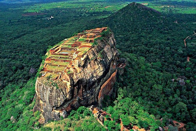 Day Tour from Colombo to Sigiriya, Dambulla & Polonnaruwa. - Key Points