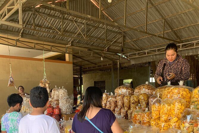 Day Tour In Phnom Penh With Bophany - Practical Details