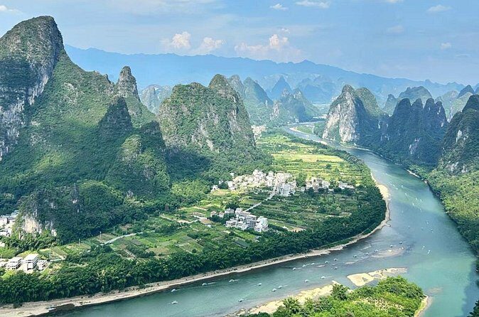 Day Tour in Yangshuo and Li River - Authenticity and Travel Tips