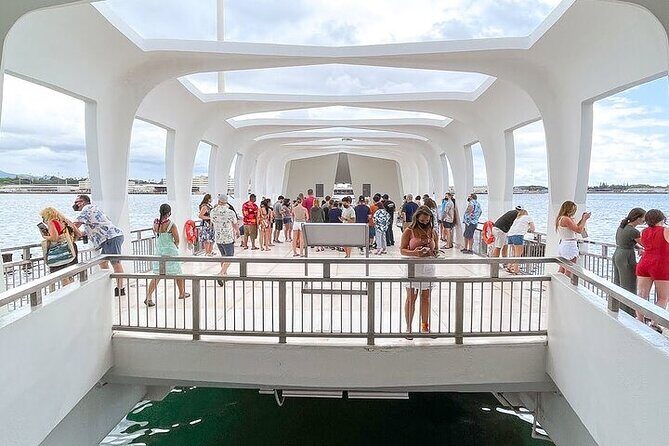 Day Tour Pearl Harbor USS AZ Memorial and Battleship Missouri - The Authentic Pearl Harbor Experience: What to Expect