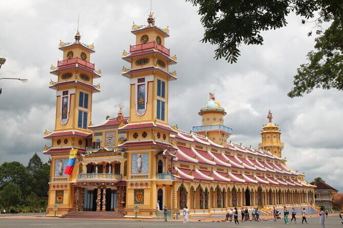 Day Tour | Tay Ninh Tour: Ba Den Mountain, Cao Dai Holy See - Who Is This Tour Best For?
