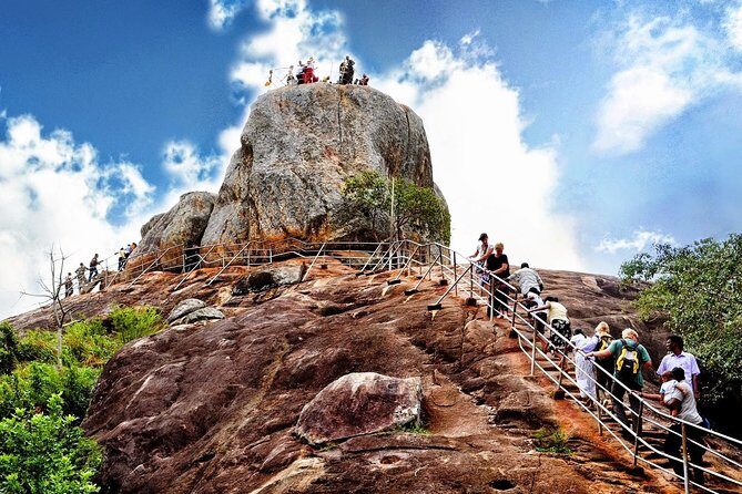 Day Tour to Anuradhapura from Colombo - Key Points