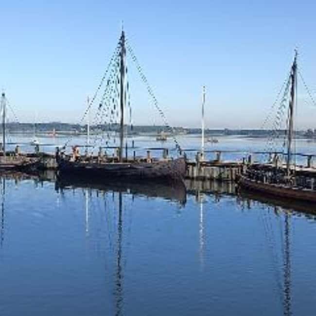 Day tour to: Cathedral, Viking Ships & a renaissance Palace - Key Points