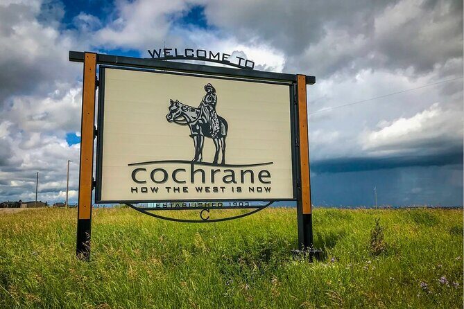 Day Tour to Lake Louise, Johnston Canyon & Banff Ave From Calgary - An In-Depth Look at the Experience