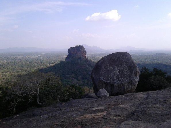Day tour to Sigiriya - An Honest Look at the Full-Day Sigiriya & Dambulla Tour