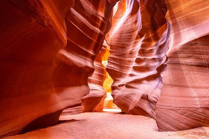 Day Tour to Zion Canyon, Horseshoe Bend and Antelope Canyon From Las Vegas - What to Expect on This Action-Packed Day Tour