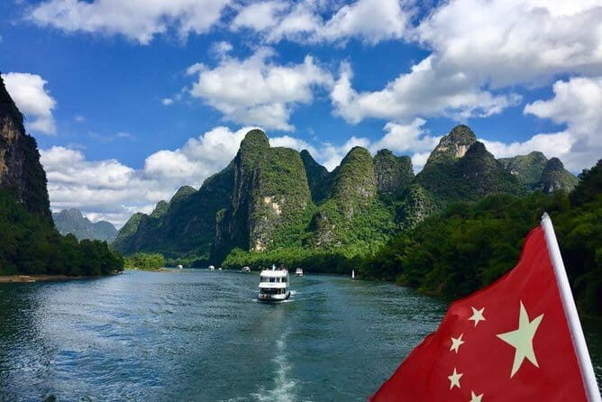 Day trip for Li river cruise and the Impression San Jie Liu show in Yangshuo - Key Points