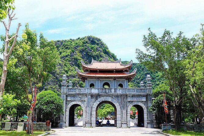 Day Trip from Hanoi: Explore Hoa Lu Temples & Tam Coc Boat Tour - Who Will Love This Tour?
