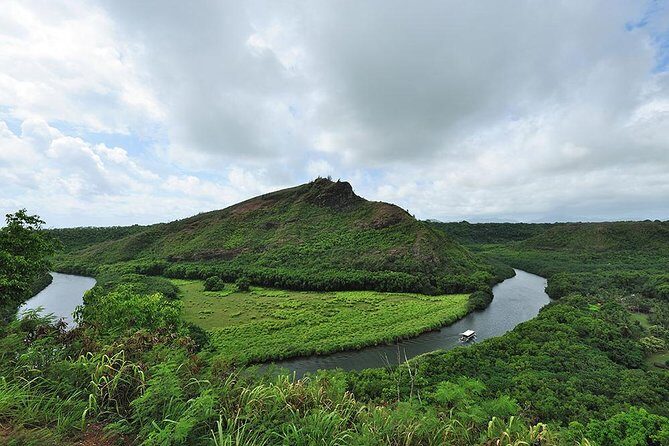Day Trip from Oahu to Kauai: Waimea Canyon & Wailua River - Authenticity & Overall Value