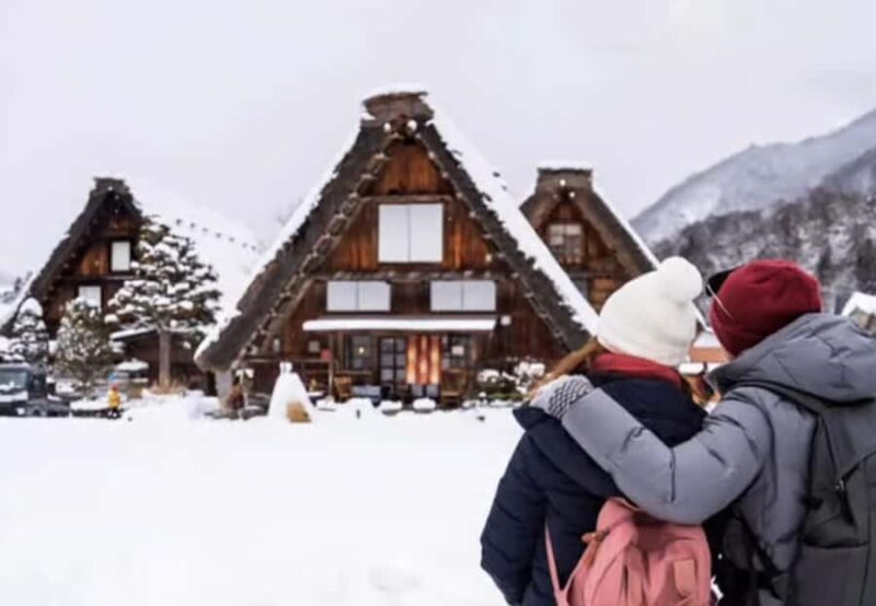Day Trip from Osaka/Kyoto to Takayama & Shirakawa-go - Shirakawa-go: Iconic Mountain Village