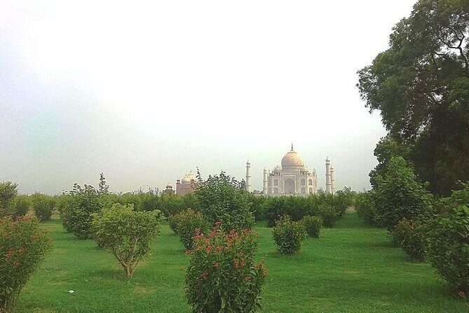 Day Trip To Agra From Pune With Air Tickets - Who Will Love This Tour?