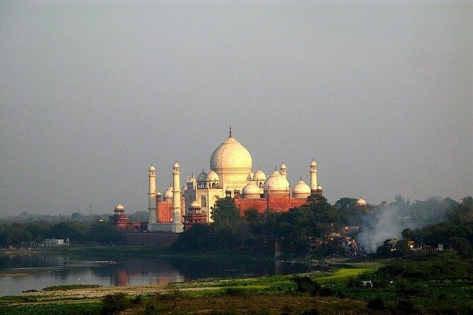 Day Trip To Agra From Pune With Air Tickets - FAQ