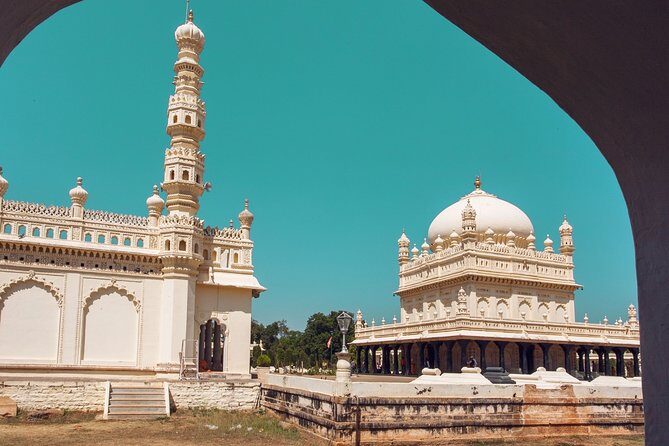 Day Trip to Brindavan Gardens & Srirangapatna (Guided Sightseeing Tour by Car) - The Sum Up