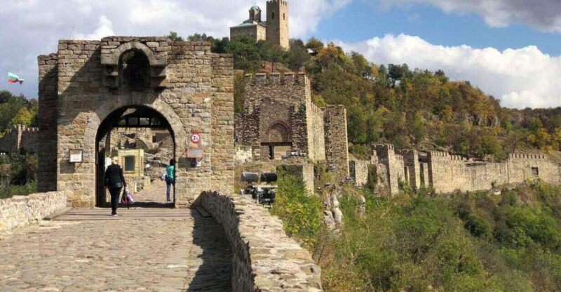 Day Trip to Bulgaria and Veliko Tarnovo from Bucharest - Exploring the Route and Its Highlights