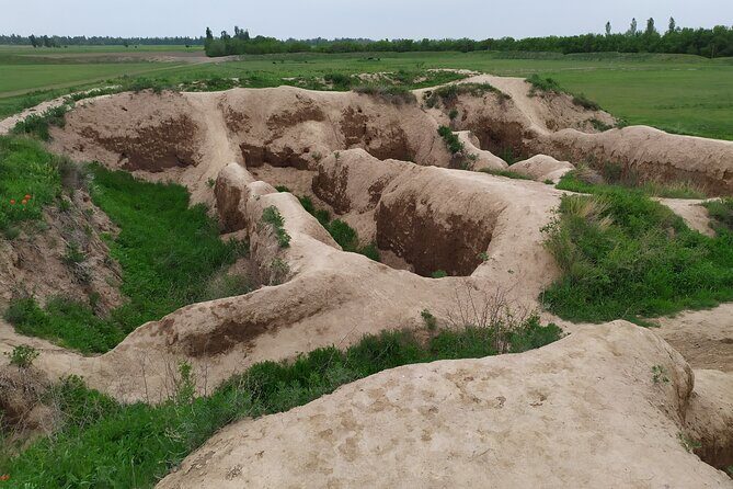 Day trip to Burana Tower plus hiking to waterfall and hot springs of Issyk-Ata - FAQs