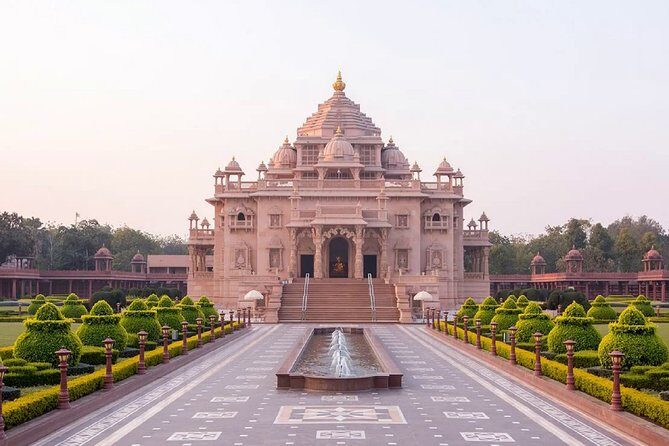 Day Trip to Gandhinagar (Guided Full Day Sightseeing Tour from Ahmedabad) - Exploring Gandhinagar: A Balanced Look at the Full-Day Tour