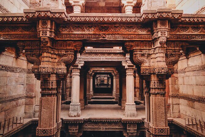 Day Trip to Gandhinagar (Guided Full Day Sightseeing Tour from Ahmedabad) - What Travelers Are Saying (Based on Reviews)