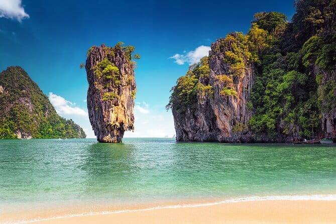 Day Trip to James Bond Island by Speedboat from Phuket - Starting the Day: Pickup and Breakfast