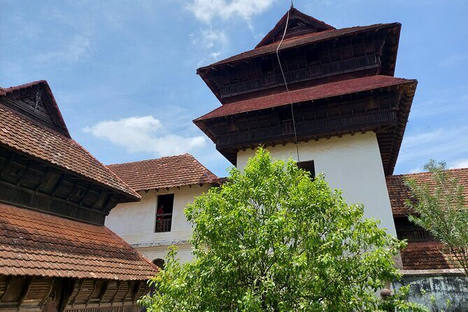 Day trip to Kanyakumari beach and Padmanabhapuram palace - Second Stop: Kanyakumari Beach & Coastal Highlights