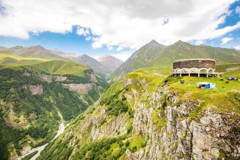 Day Trip to Mount Kazbegi and Gudauri with Licensed Guide - An Overview of the Experience