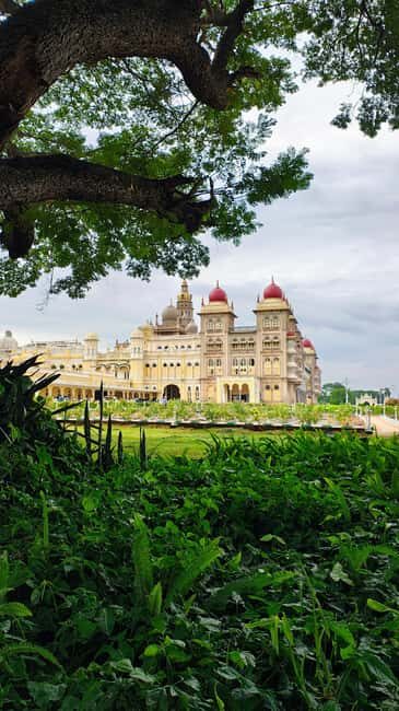 Day Trip to Mysore from Bengaluru with Car, Lunch, and Guide - Key Points